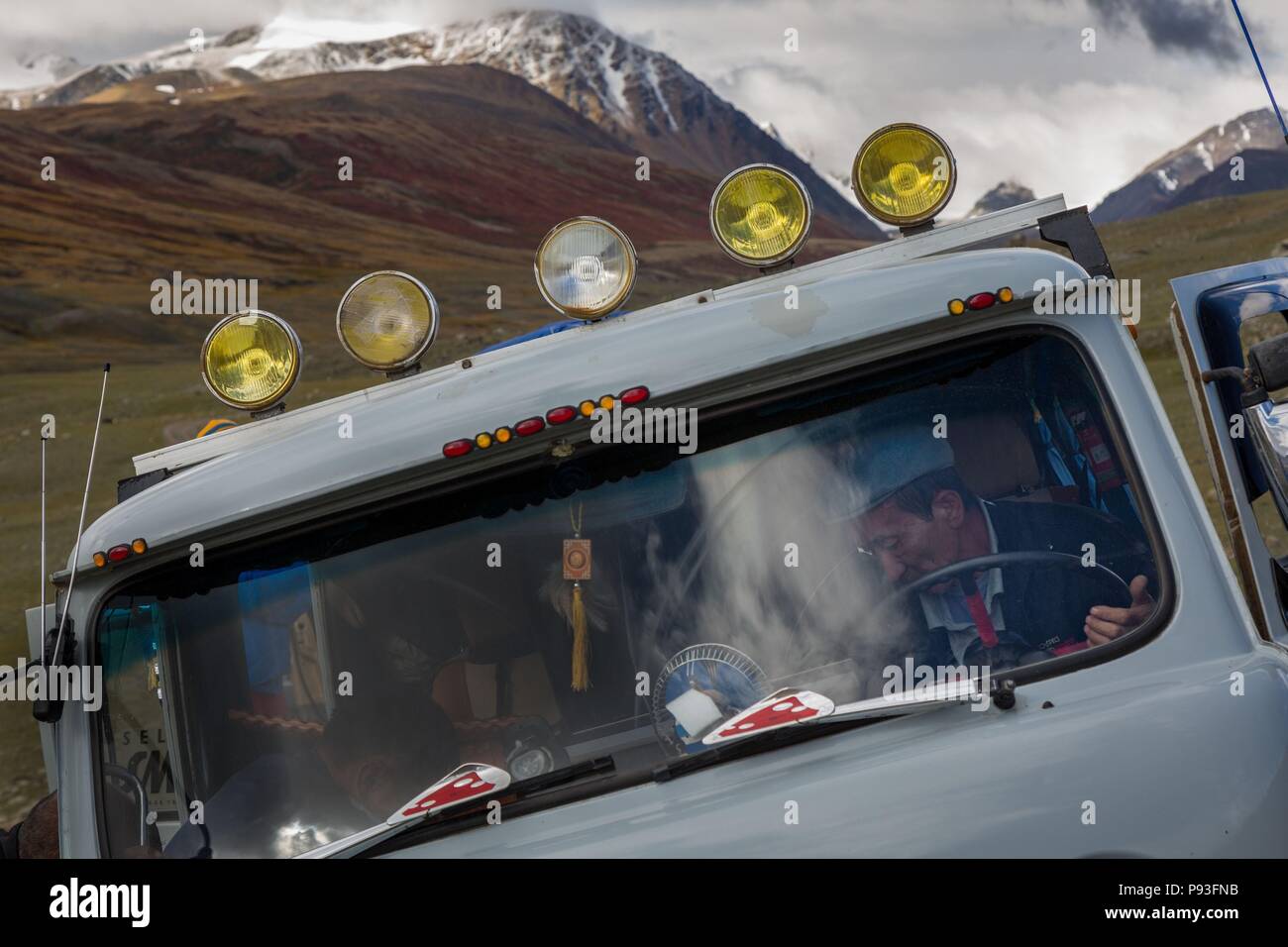 Lorry truck mongolia hi-res stock photography and images - Alamy