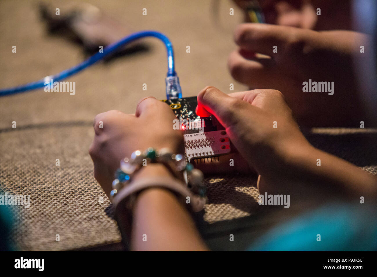 3d laptop programme hi-res stock photography and images - Alamy