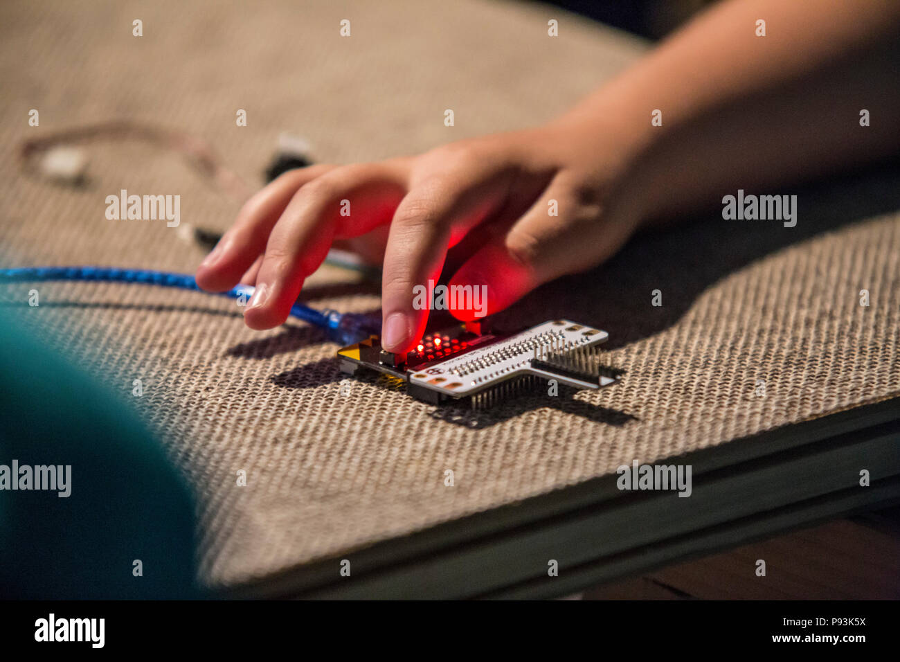 3d laptop programme hi-res stock photography and images - Alamy