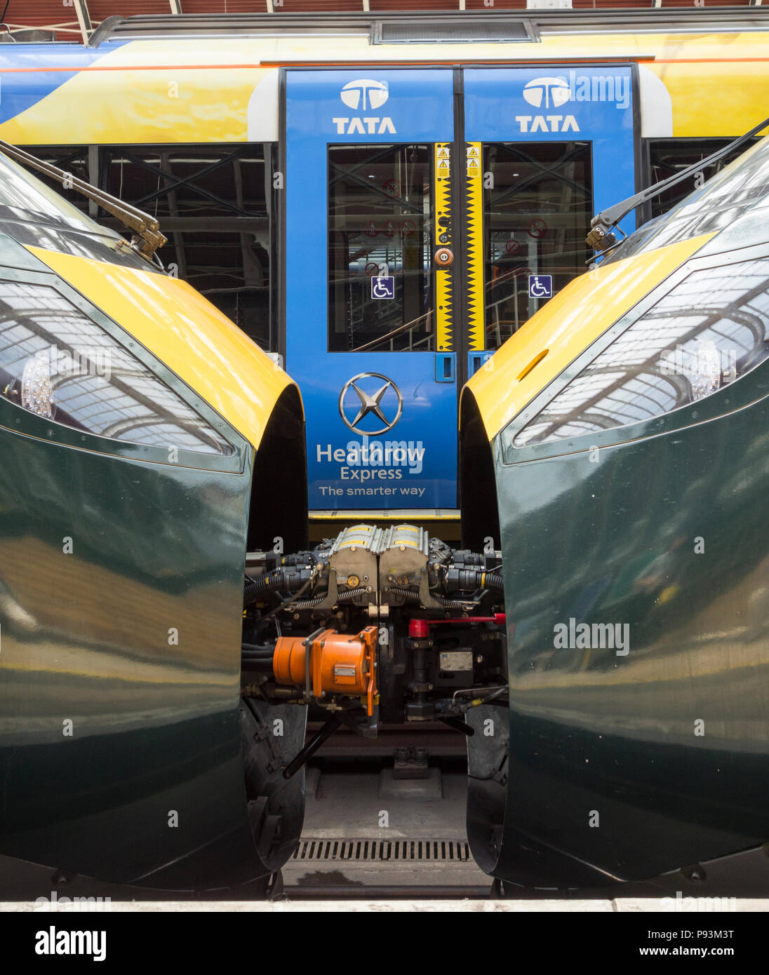 Class 800 coupling hi-res stock photography and images - Alamy