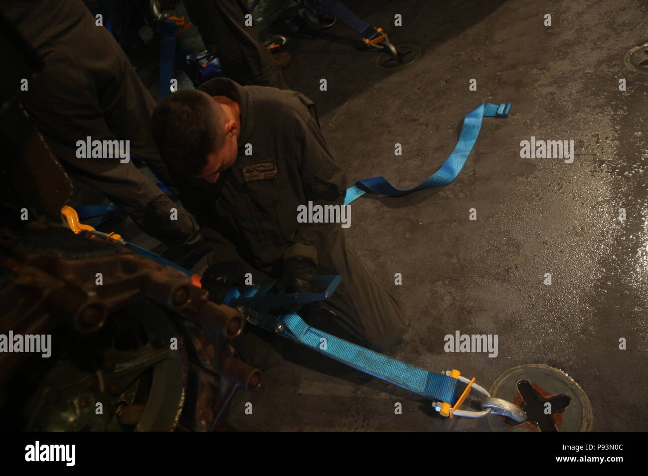 Ship l01 hi-res stock photography and images - Alamy