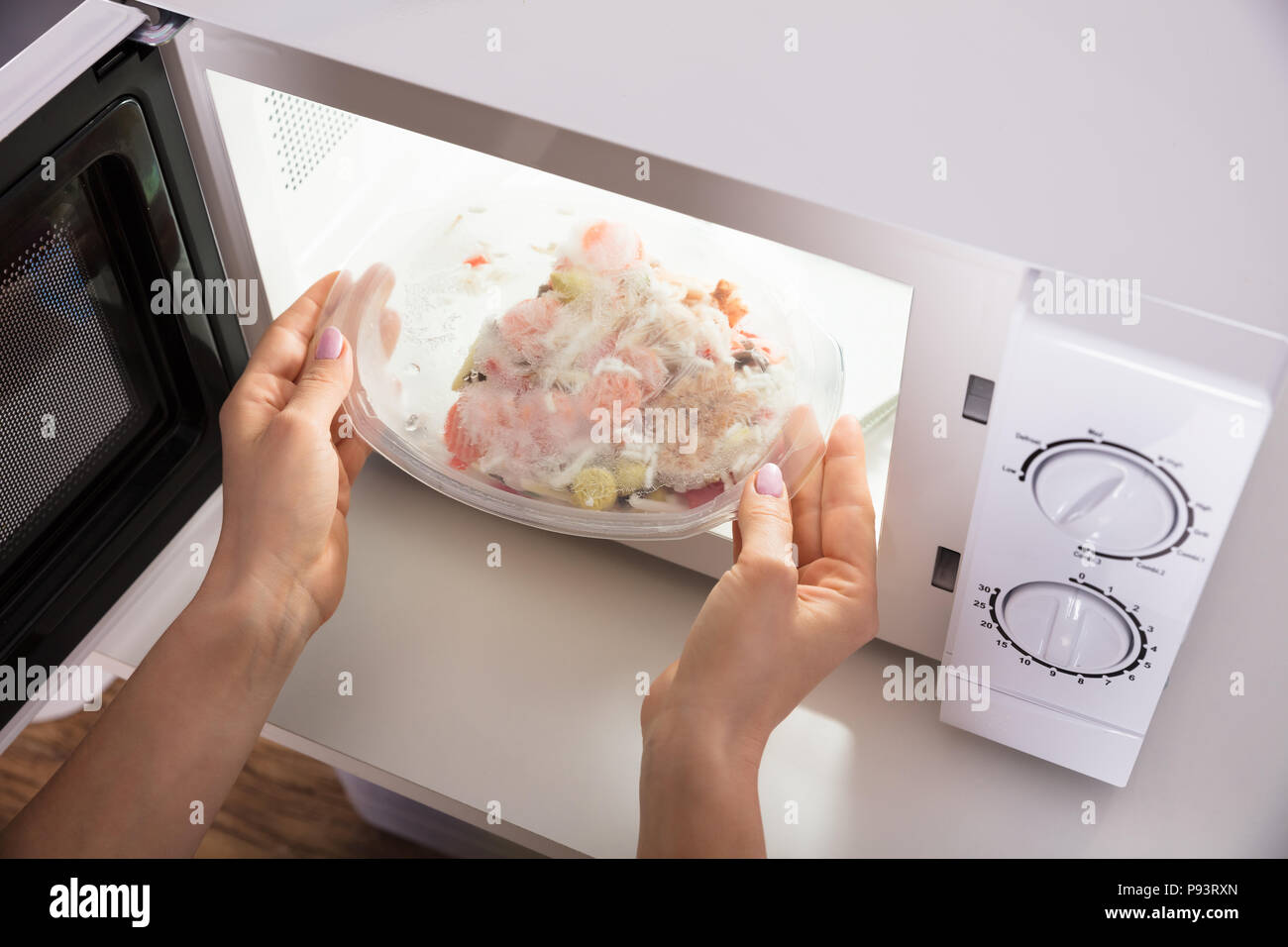 Food and heating hi-res stock photography and images - Alamy