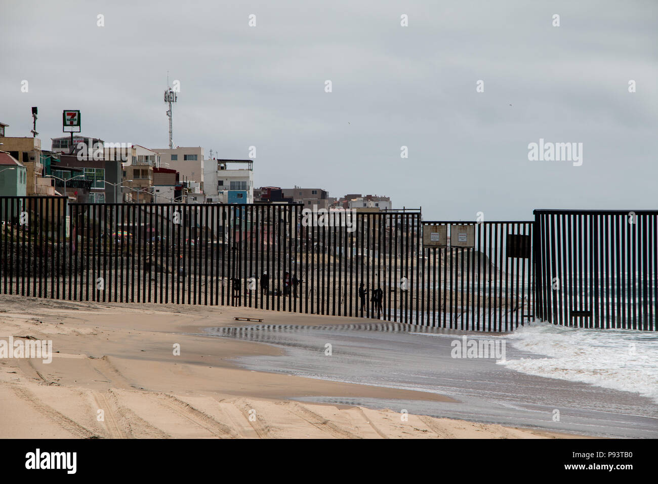 Border patrol us mexico border hi-res stock photography and images - Alamy