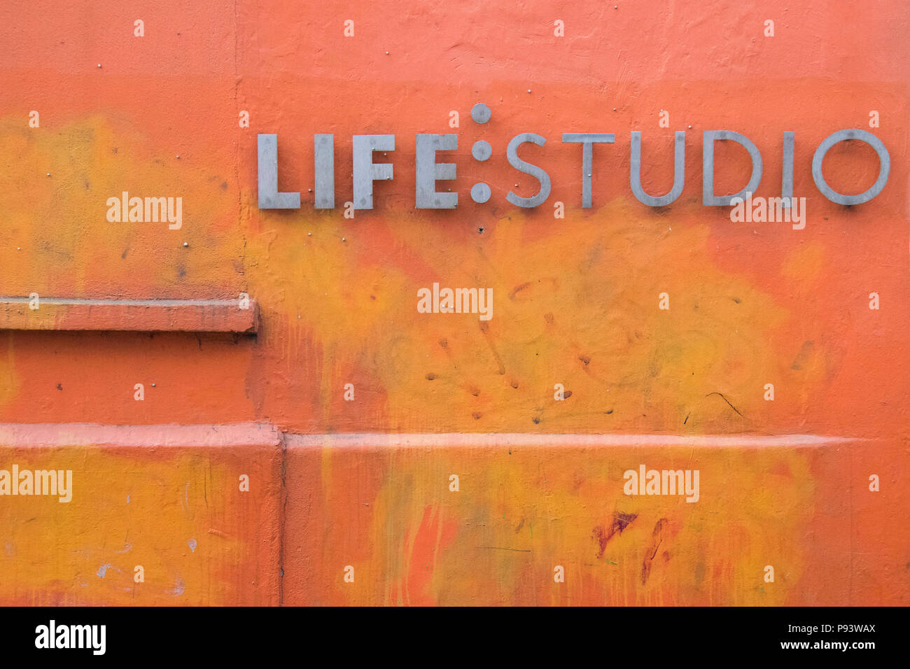 Studio life hi-res stock photography and images - Alamy