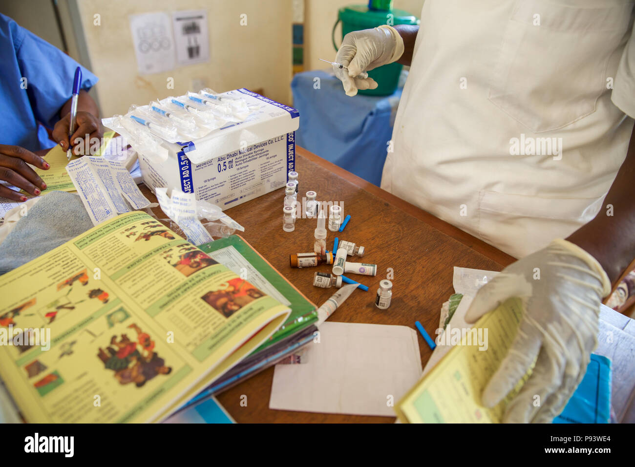 Portrait doctors mother baby hi-res stock photography and images - Alamy