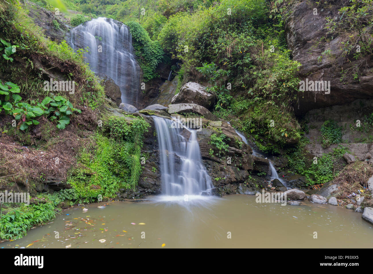 Himalaya waterfall hi-res stock photography and images - Alamy