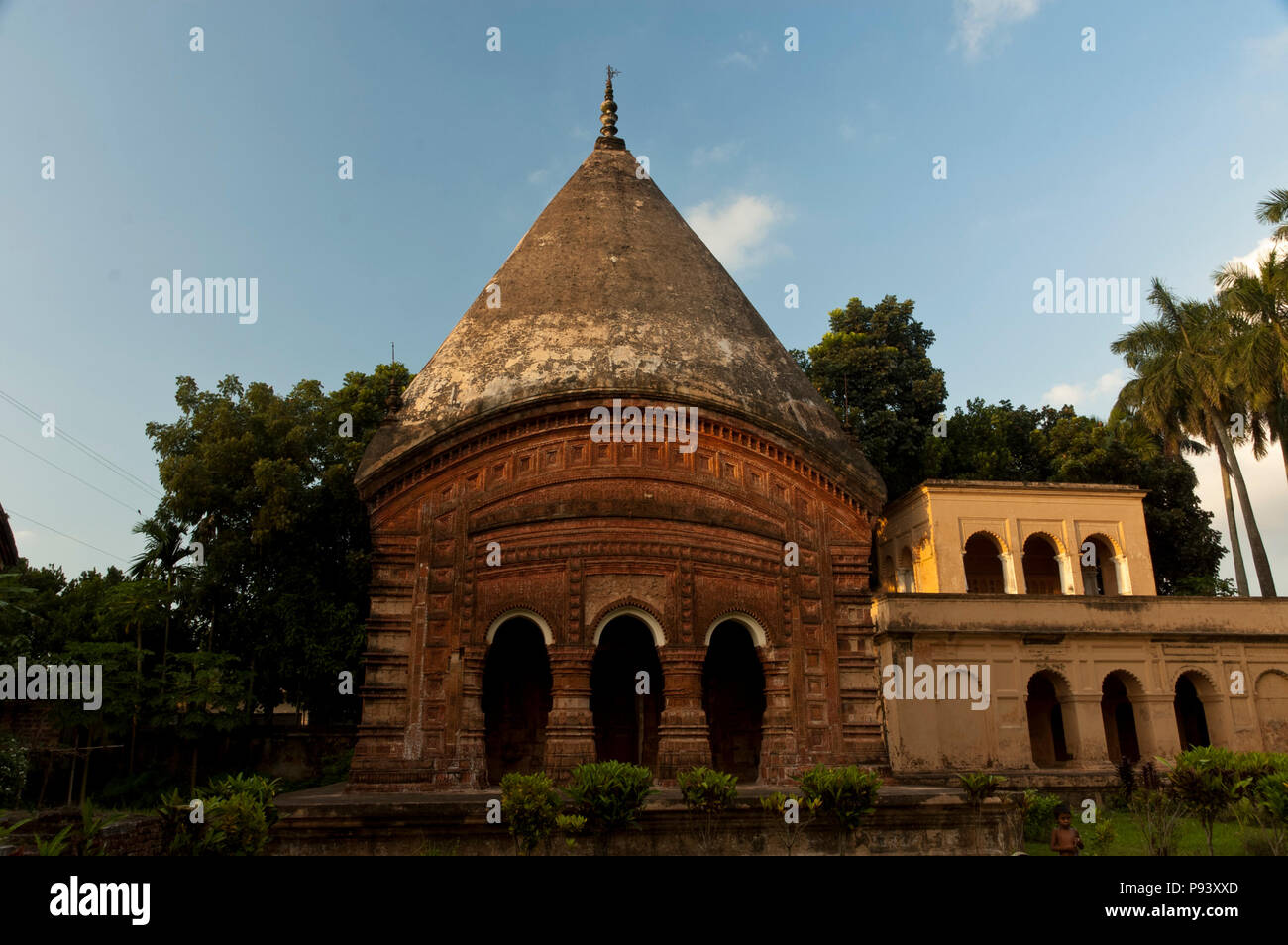 Boro Anhik Temple at Puthia. Rajshahi, Bangladesh Stock Photo - Alamy