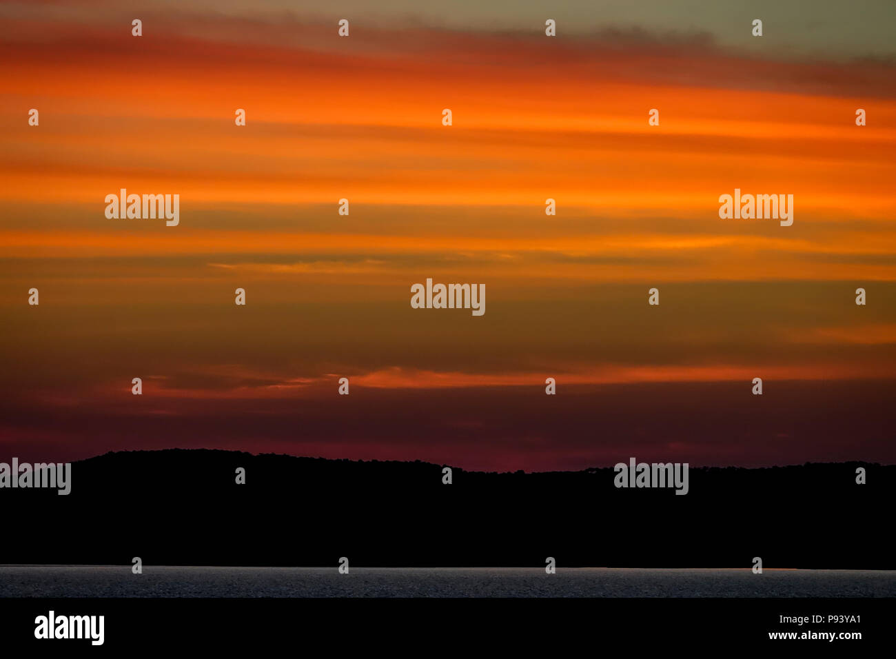 Sunset at Vansittart Bay and Jar Island, Kimberley Coast, Australia ...