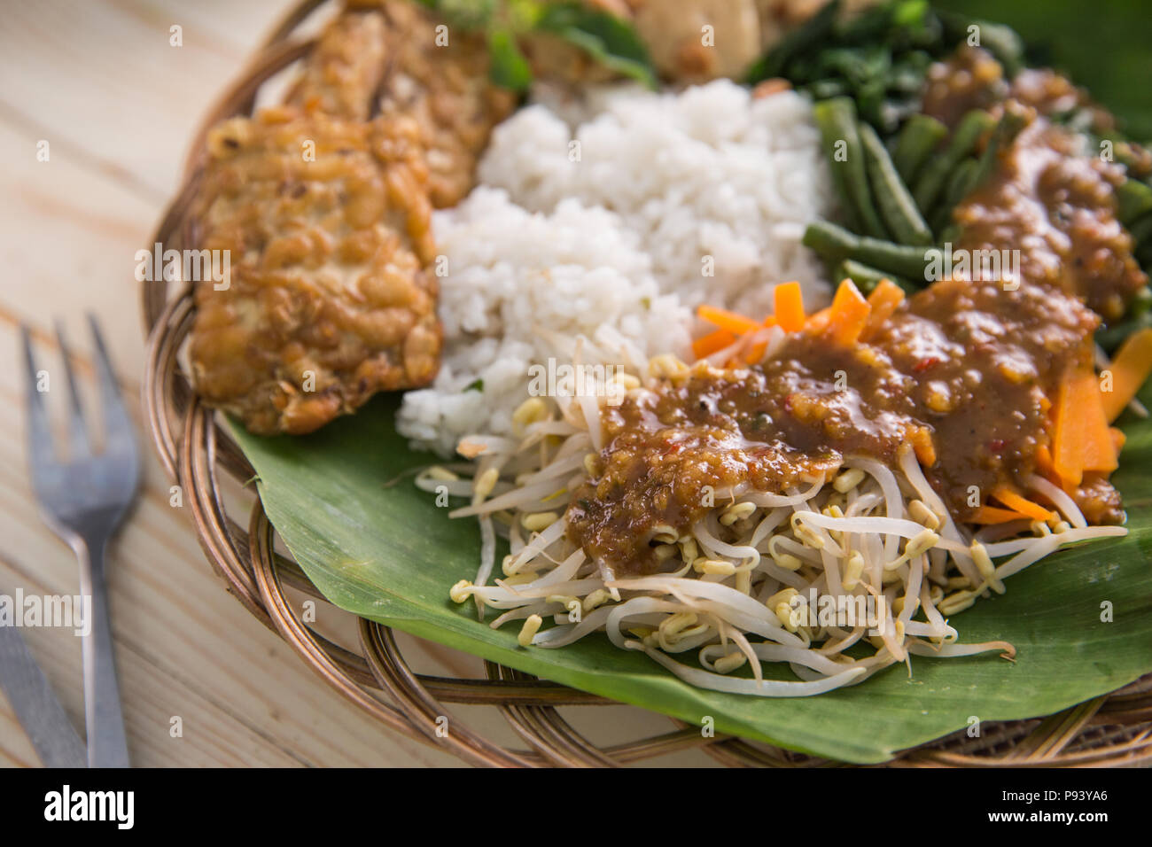 Nasi pecel hi-res stock photography and images - Alamy
