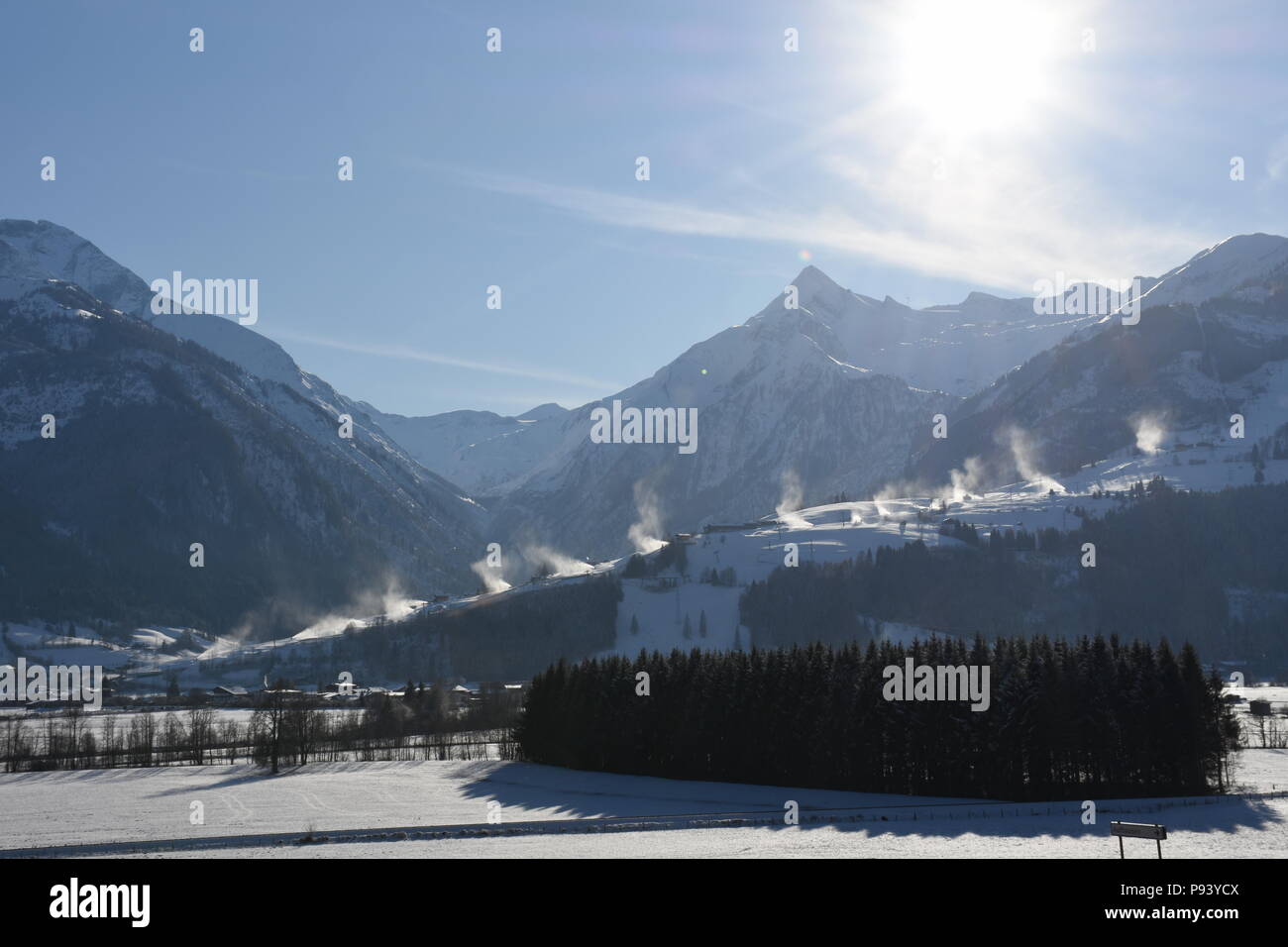 Sportlich schneien hi-res stock photography and images - Alamy