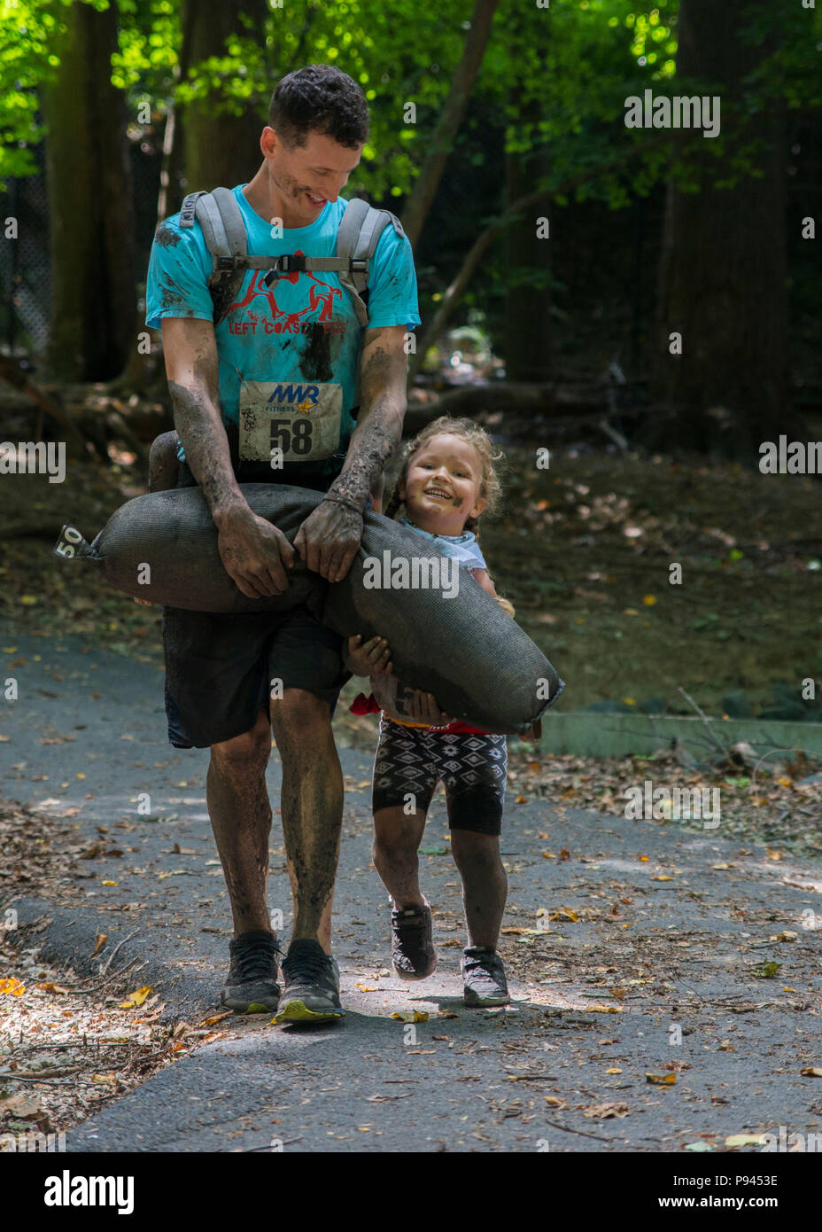 Obstacle course children mud hi-res stock photography and images - Alamy