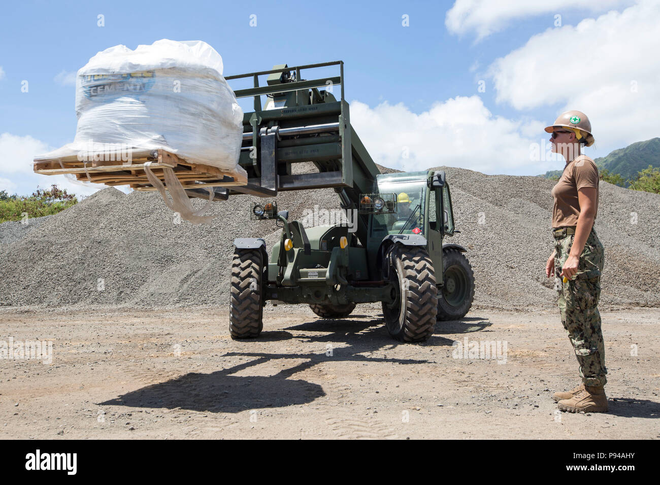 180712-M-UG171-1005 MARINE CORPS TRAINING AREA BELLOWS, Hawaii (July 12 ...