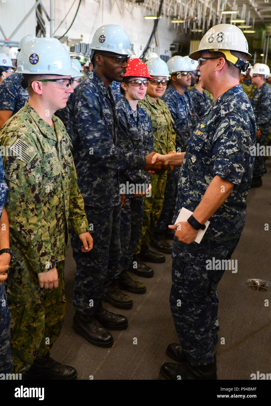 NAVAL BASE KITSAP-BREMERTON, Wash. (July 13, 2018) Capt. Kevin P. Lenox ...