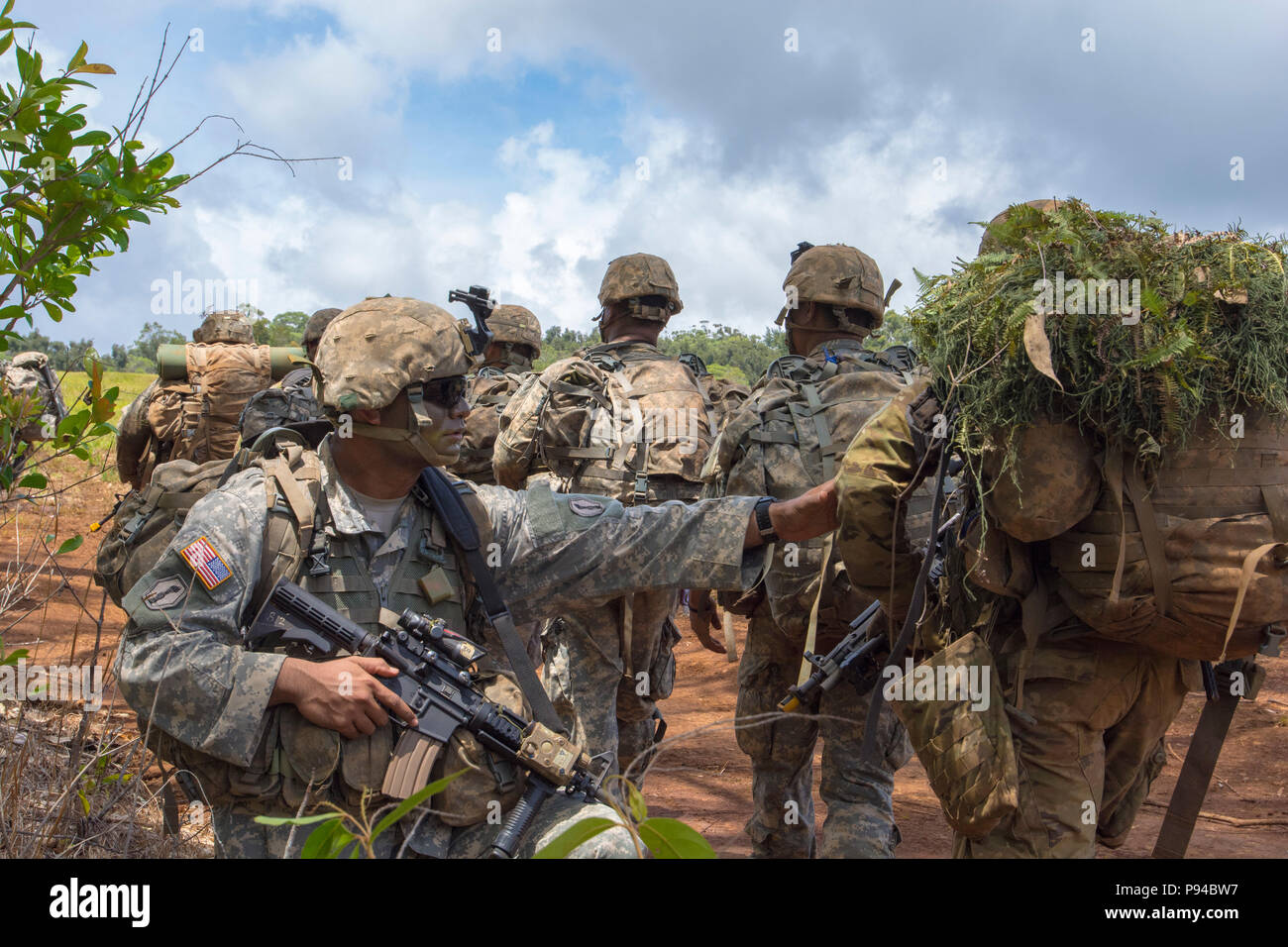U.S. Army Reserve Soldiers with B Company, 100th Infantry Battalion ...