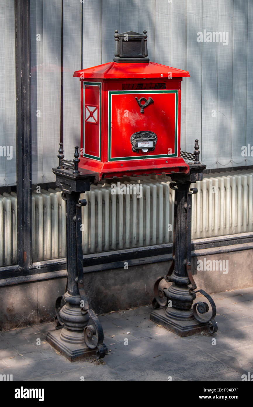 Europe mail posta hi-res stock photography and images - Alamy