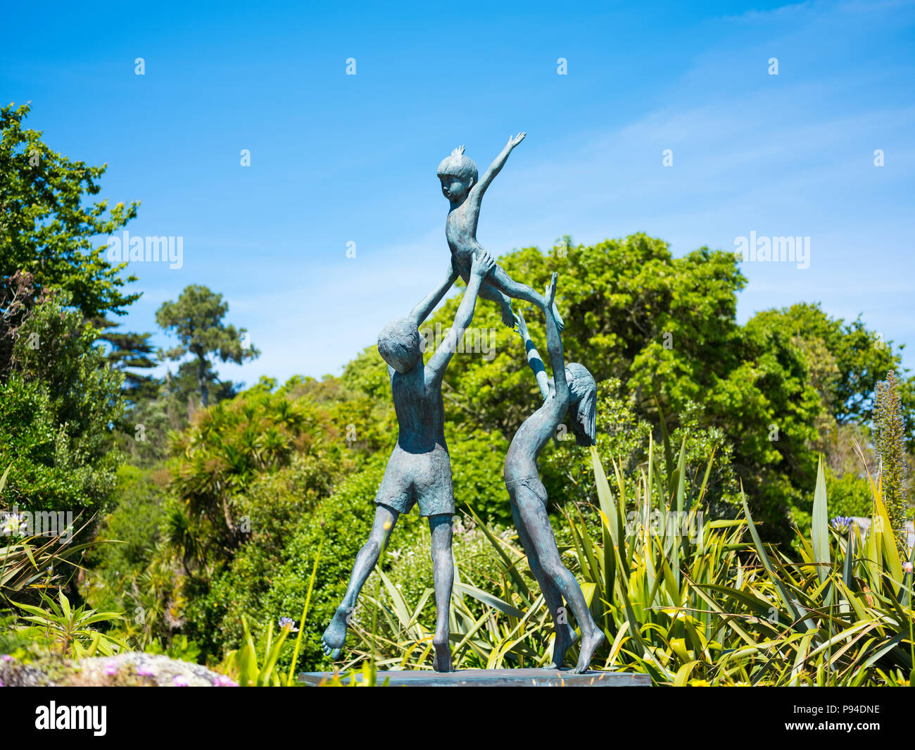David wynne sculpture hi-res stock photography and images - Alamy