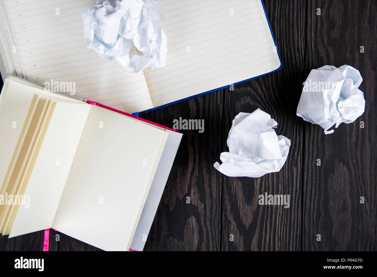 Crumpled paper desk hi-res stock photography and images - Alamy
