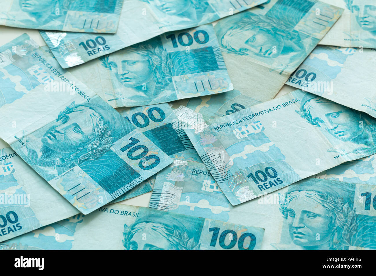 Brazilian money, reais, high denominations Stock Photo - Alamy