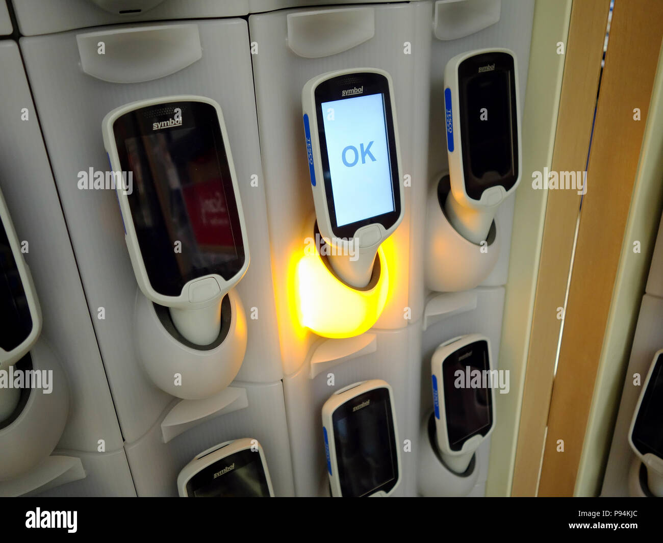 Tesco scanner hi-res stock photography and images - Alamy