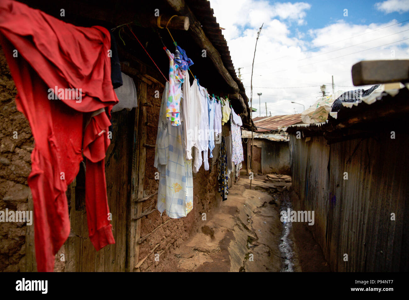 People in Mathare a slum in Nairobi Stock Photo - Alamy