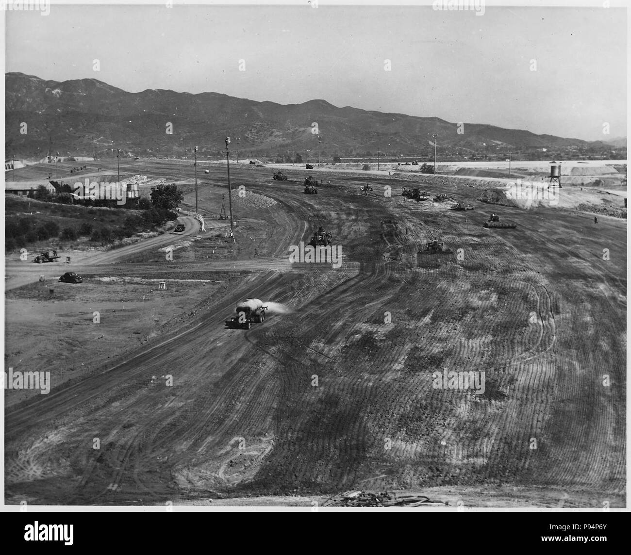 A general view showing the construction of the compacted earth ...