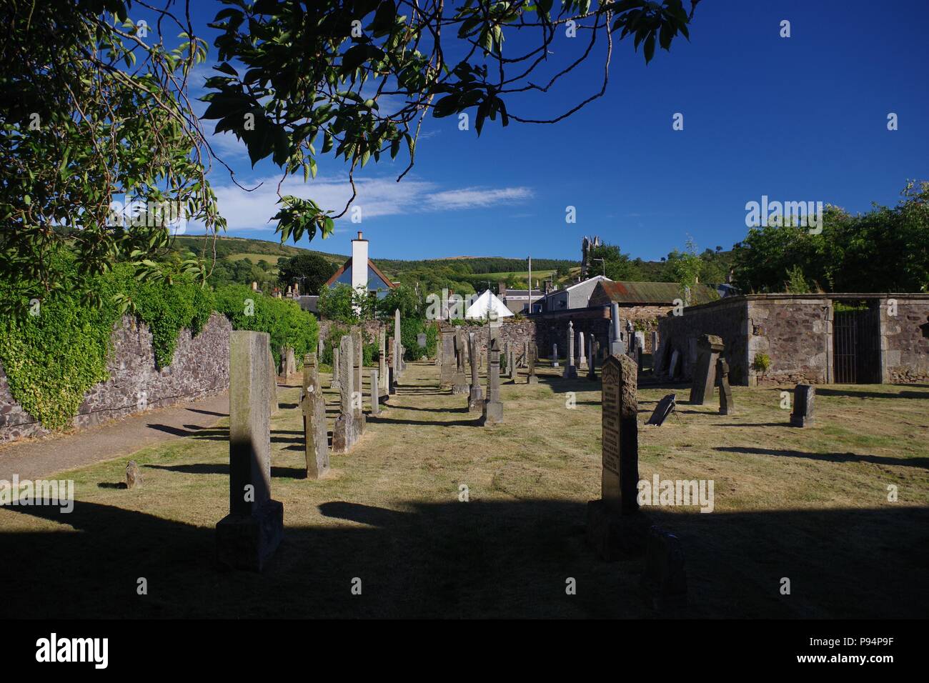 Abernethy parish church graveyard hi-res stock photography and images ...
