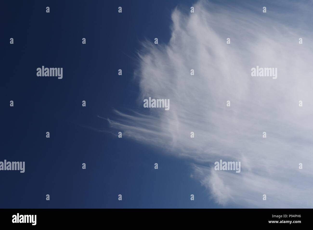 Fibratus clouds uk hi-res stock photography and images - Alamy