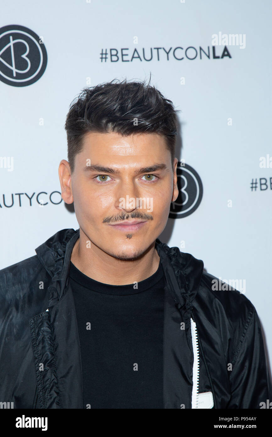 Los Angeles, USA. 31st Jan, 2018. Mario Dedivanovic attends the 5th ...