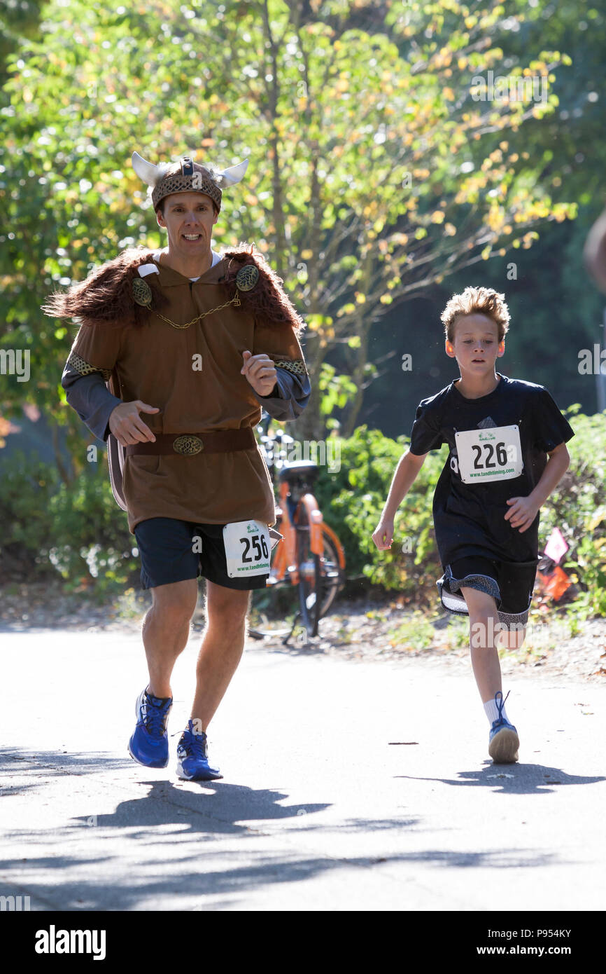 Seattle, Washington: Runners braved temperatures in the mid 80s, with ...