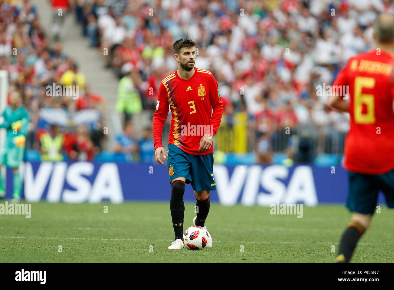 Gerard pique spain world cup hi-res stock photography and images - Alamy