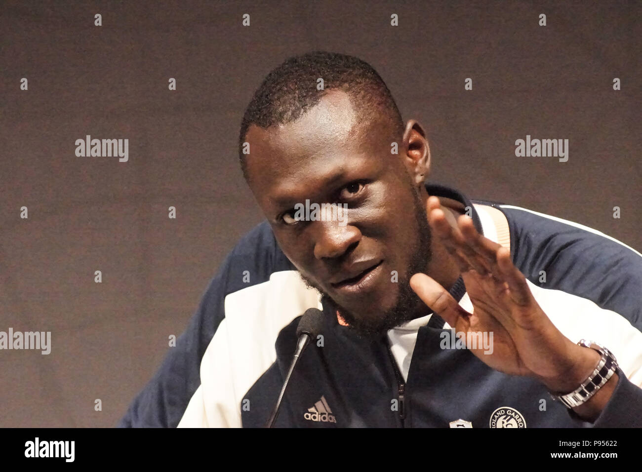 George carmichael hi-res stock photography and images - Alamy