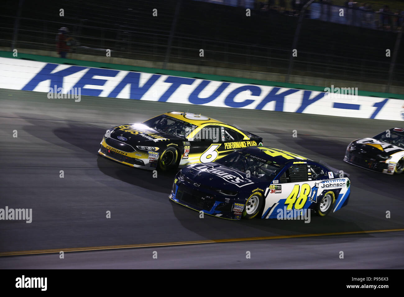Sparta, Kentucky, USA. 14th July, 2018. Matt Kenseth (6) brings his car ...