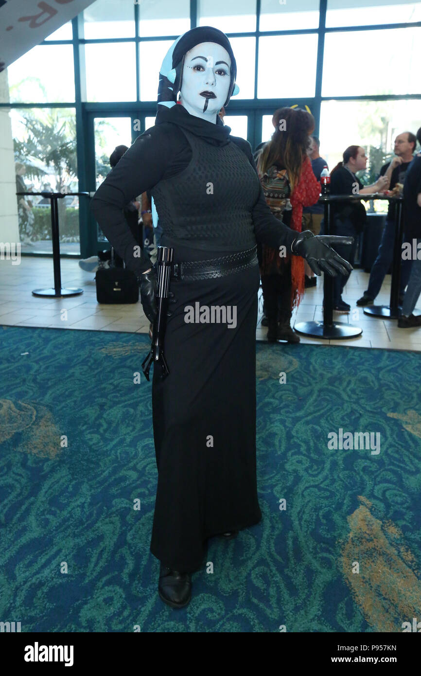 Voltron hi-res stock photography and images - Alamy