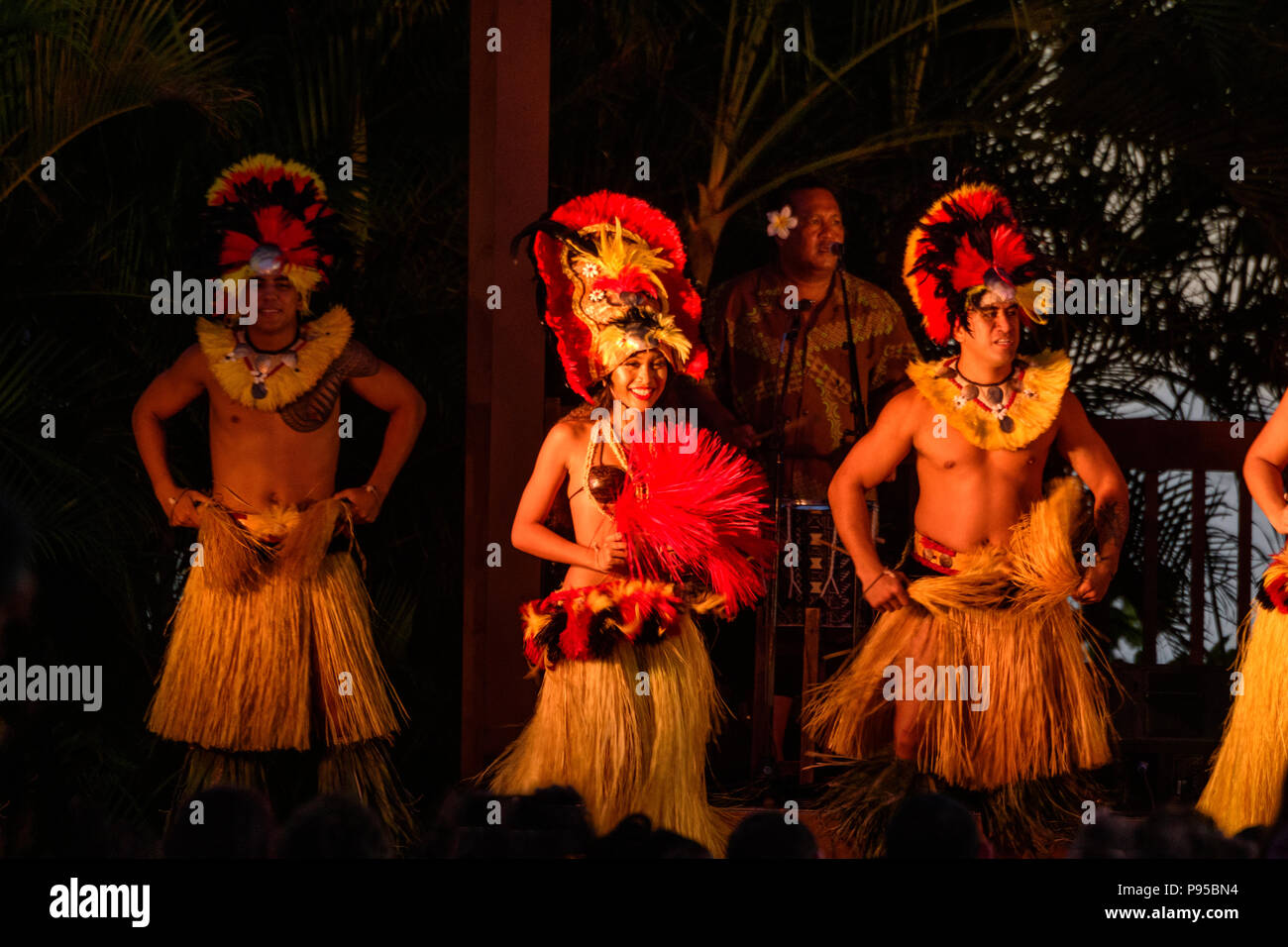 Polynesian show hi-res stock photography and images - Alamy