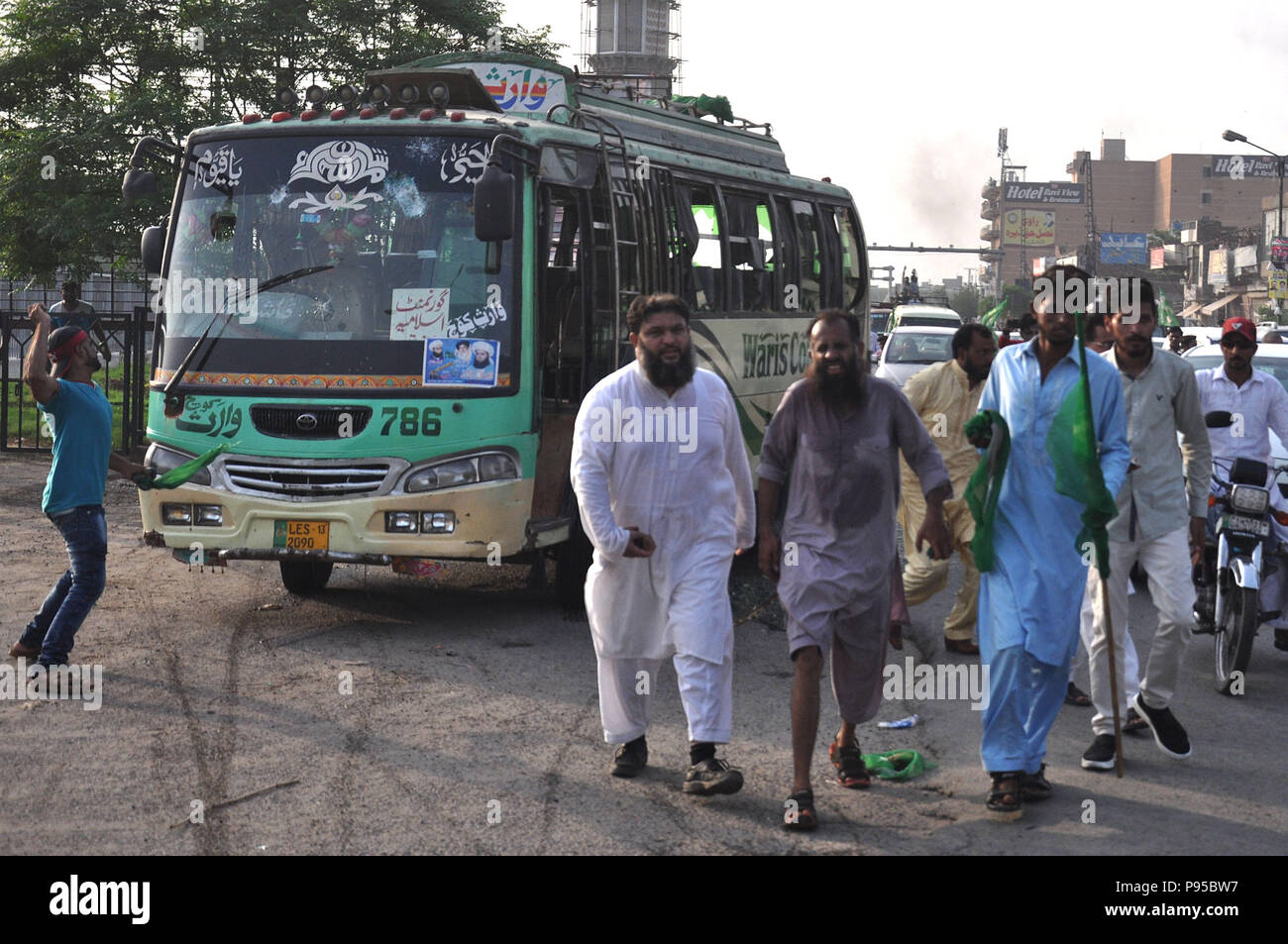 Lahore, Pakistan. 16th Nov, 2001. A clash between PML-N supporters and ...