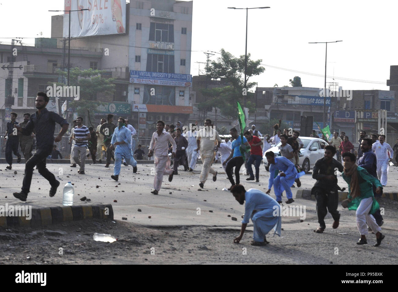 Lahore, Pakistan. 16th Nov, 2001. A clash between PML-N supporters and ...