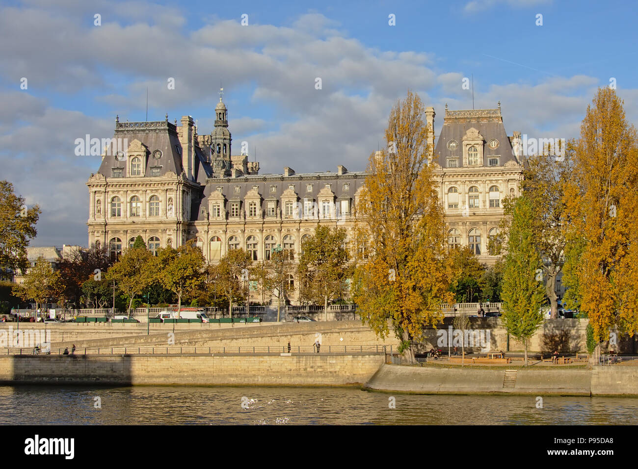 Clock tower city hall paris hi-res stock photography and images - Alamy