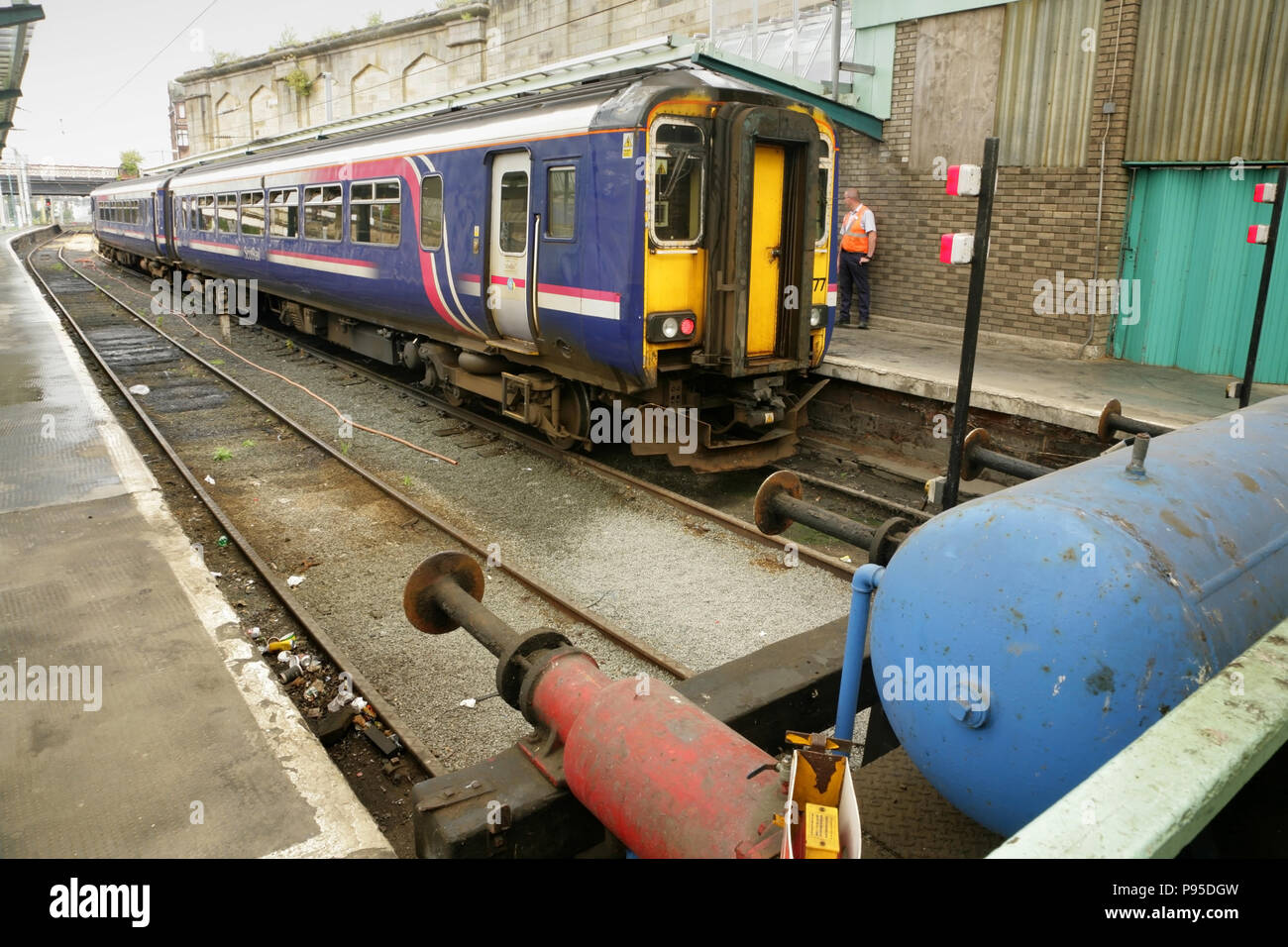Class 156 train hi-res stock photography and images - Alamy