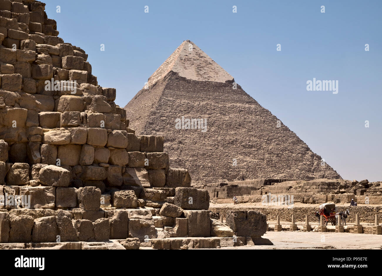 Egypt giza khufu pyramid hi-res stock photography and images - Alamy