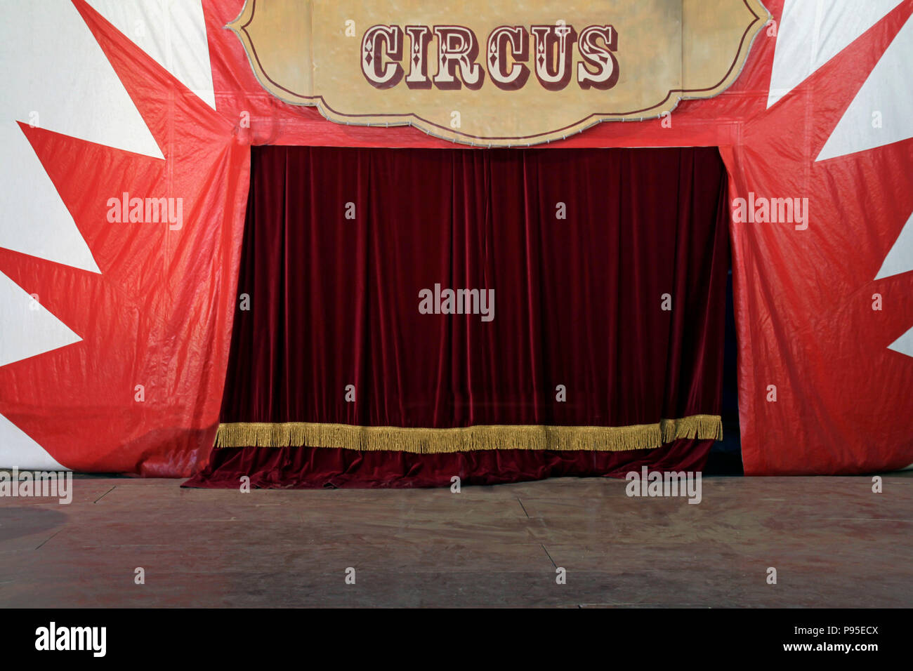 Empty Circus Stock Photos & Empty Circus Stock Images - Alamy