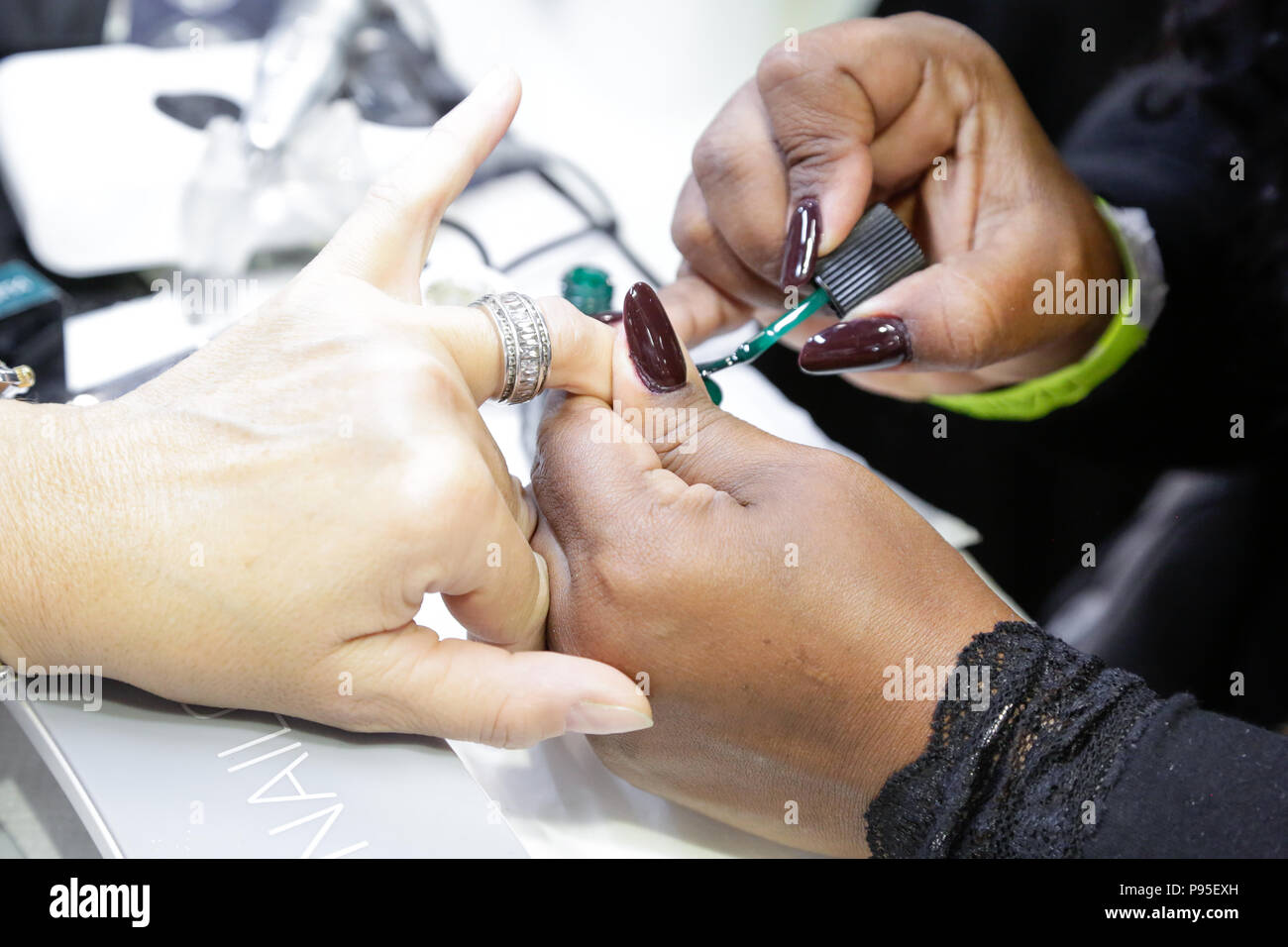 Esthetiworld by Cosmoprof: nails and makeup demonstrations to show ...