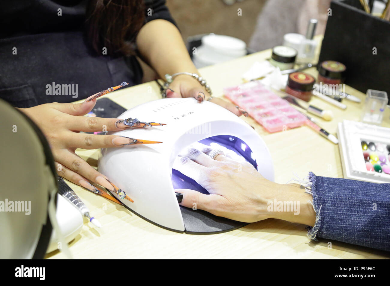 Esthetiworld by Cosmoprof: nails and makeup demonstrations to show ...