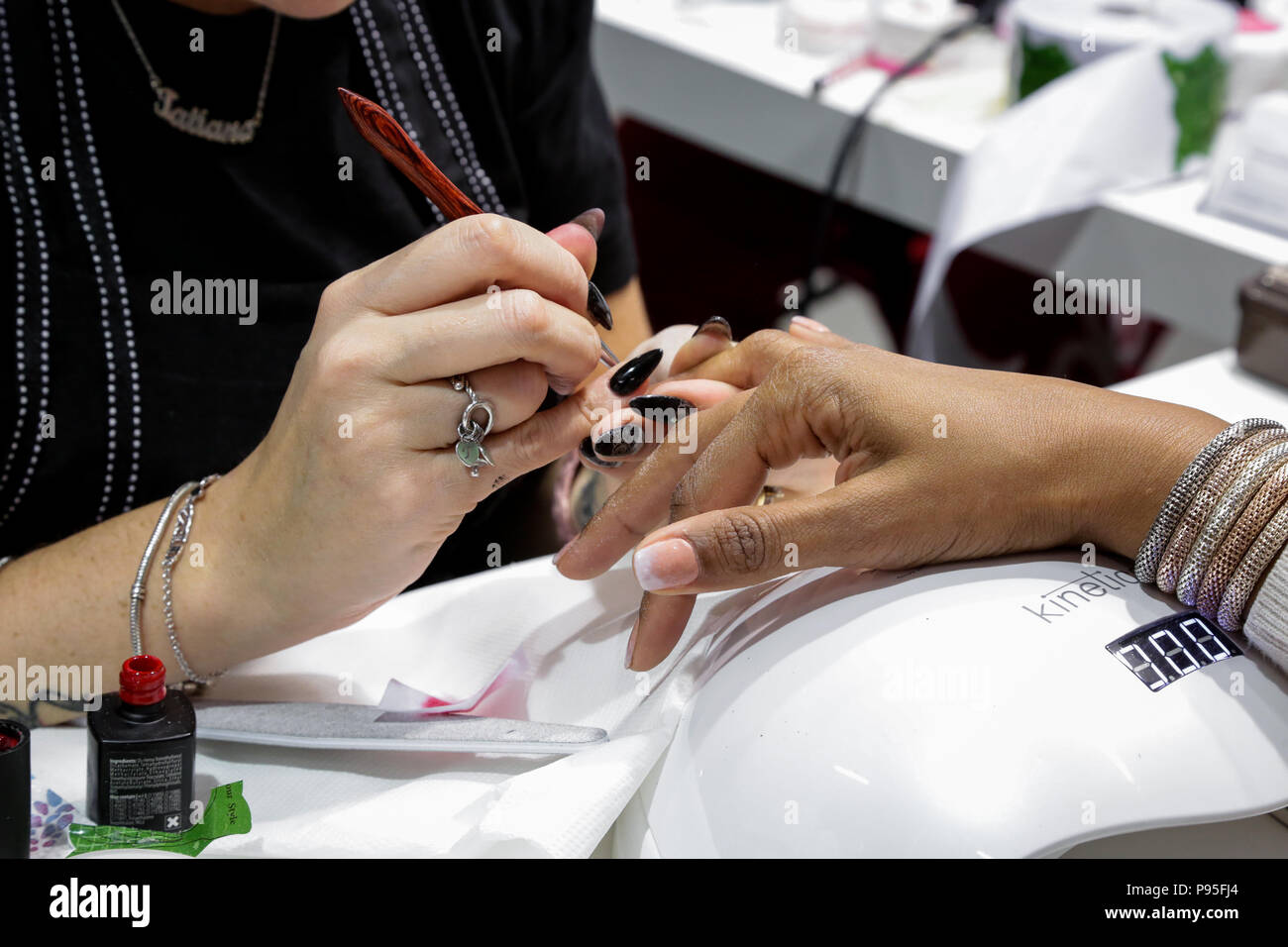Esthetiworld by Cosmoprof: nails and makeup demonstrations to show ...
