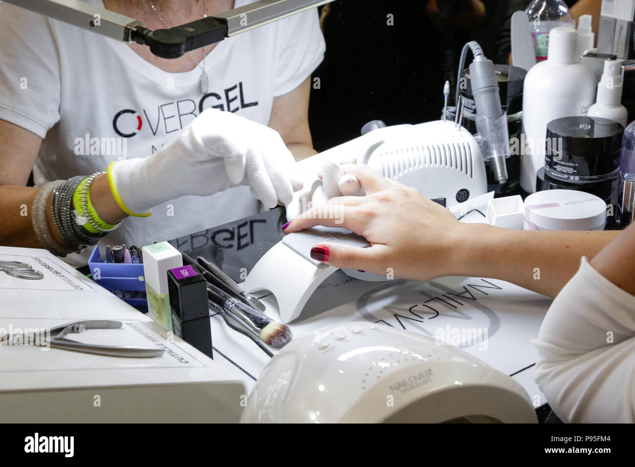Esthetiworld by Cosmoprof: nails and makeup demonstrations to show ...