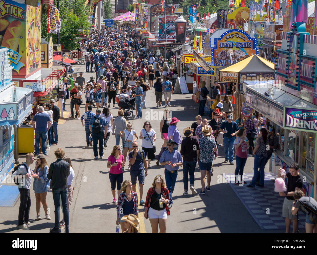 Calgary tourism hi-res stock photography and images - Alamy