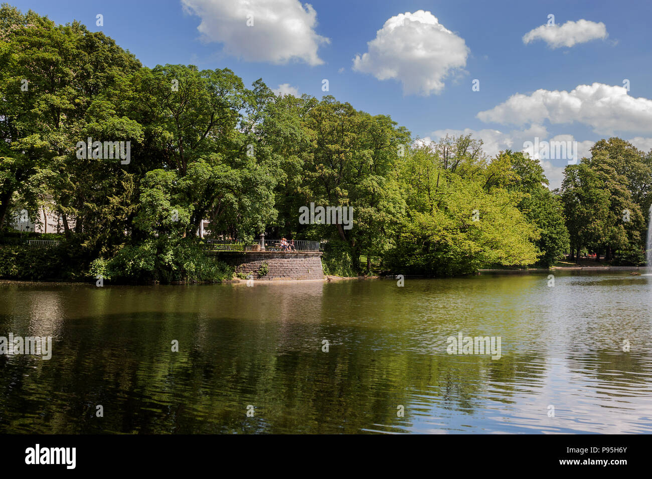 Beautiful park scene in the Volksgarten Park in Cologne, Germany Stock ...