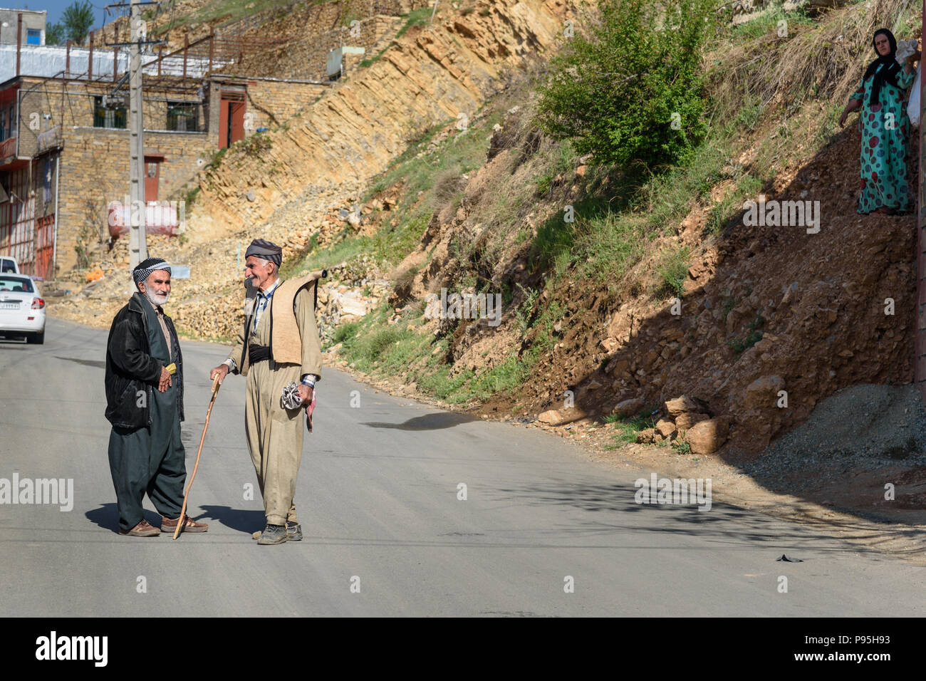 Kurdish men in traditional clothing hi-res stock photography and images ...