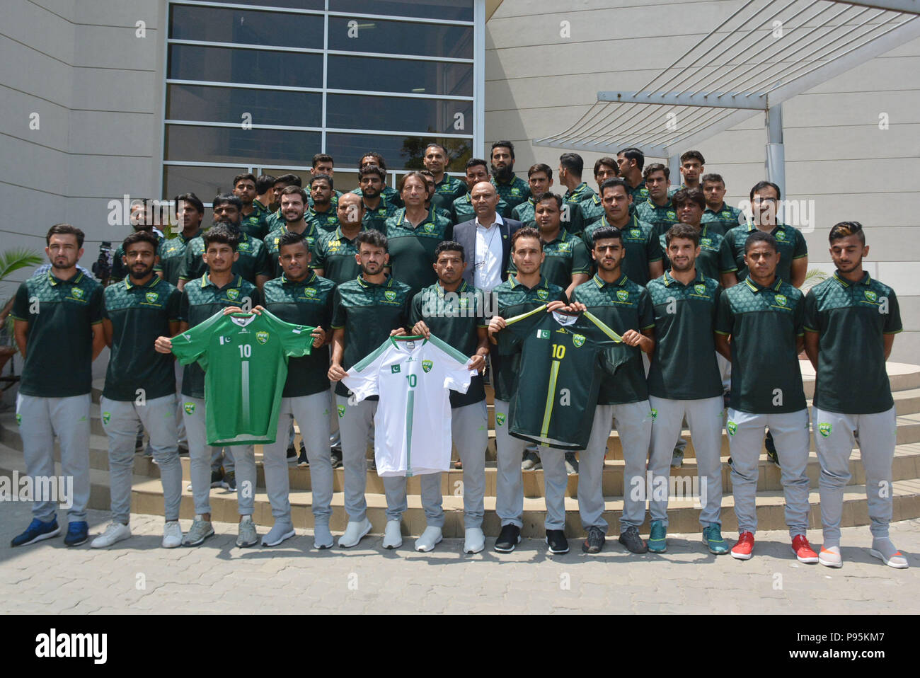 Lahore, Pakistan. 15th July, 2018. Pakistani officials, Brazilian head ...