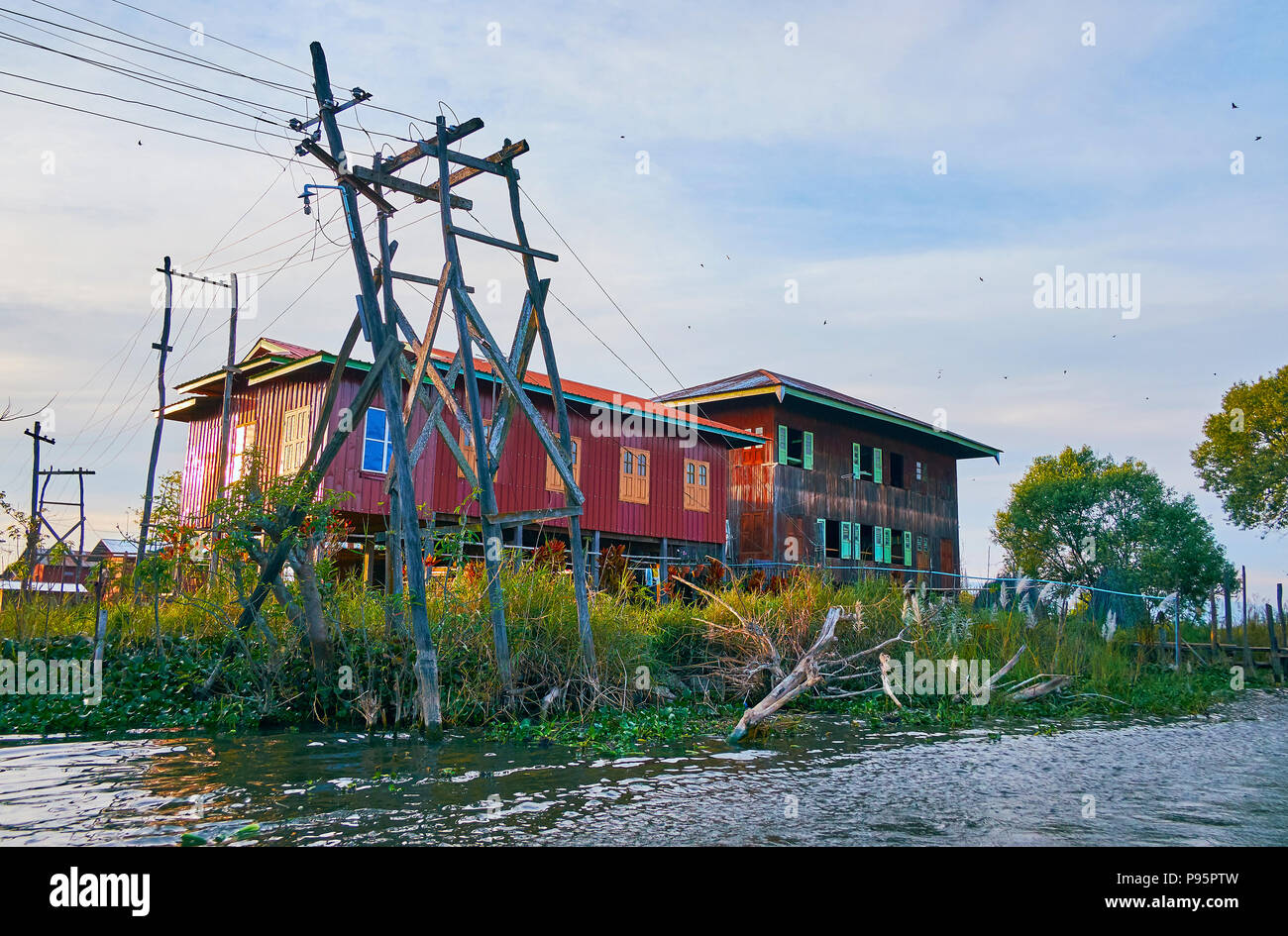 Southeast asia myanmar burma inlay lake houses hi-res stock photography ...