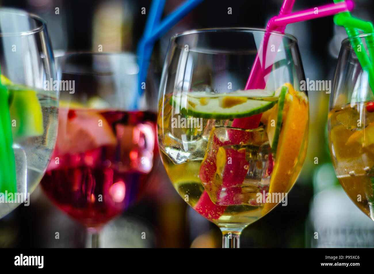 fresh and refreshing cocktails based on gin, a distinctive herbal ...